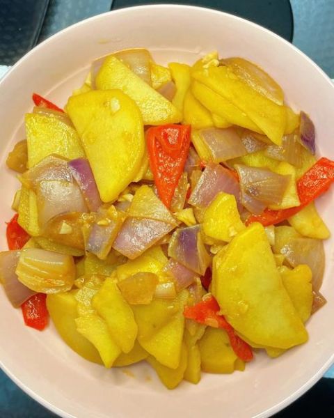 土豆片炒洋葱怎么炒好吃_土豆片炒洋葱要不要焯水-第1张图片-山城妙识 土豆片炒洋葱怎么炒好吃_土豆片炒洋葱要不要焯水-第1张图片-山城妙识