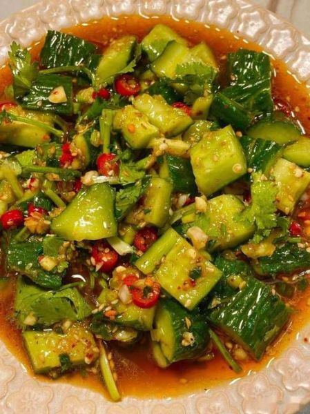 凉拌青瓜木耳怎么做_凉拌青瓜木耳需要焯水吗-第2张图片-山城妙识