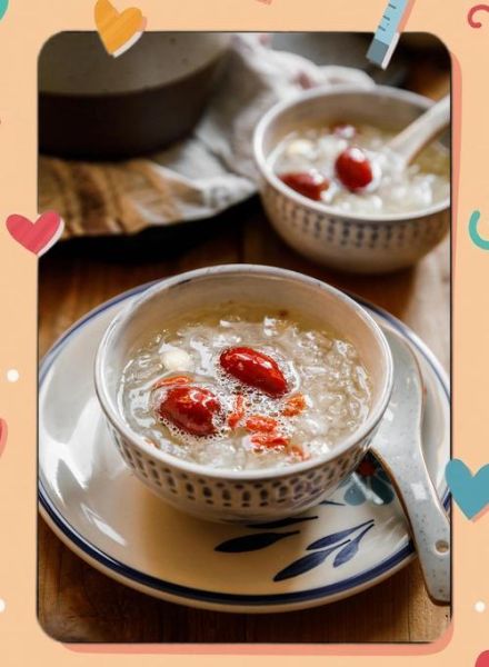 莲子银耳粥怎么做_莲子银耳粥怎么熬粘稠-第2张图片-山城妙识 莲子银耳粥怎么做_莲子银耳粥怎么熬粘稠-第2张图片-山城妙识