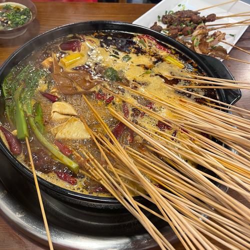 砂锅串串怎么做_砂锅串串底料配方-第1张图片-山城妙识