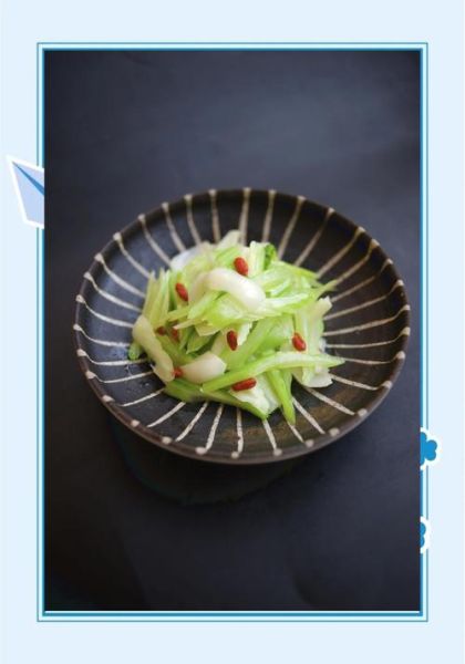 西芹怎么炒好吃_西芹焯水几分钟-第1张图片-山城妙识 西芹怎么炒好吃_西芹焯水几分钟-第1张图片-山城妙识