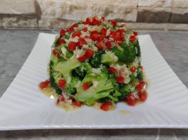 蒜蓉西蓝花怎么做_蒜蓉西蓝花焯水几分钟-第2张图片-山城妙识 蒜蓉西蓝花怎么做_蒜蓉西蓝花焯水几分钟-第2张图片-山城妙识