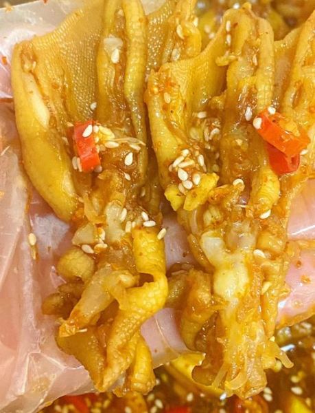 无骨鸭掌怎么做_无骨鸭掌要焯水吗-第1张图片-山城妙识 无骨鸭掌怎么做_无骨鸭掌要焯水吗-第1张图片-山城妙识