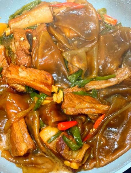 粉皮炖肉怎么做_粉皮炖肉的家常做法-第1张图片-山城妙识 粉皮炖肉怎么做_粉皮炖肉的家常做法-第1张图片-山城妙识