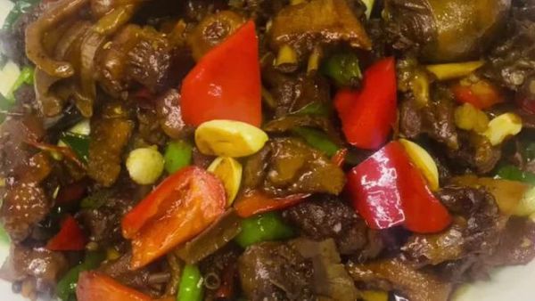 爆炒鸭肉怎么做_鸭肉去腥技巧-第1张图片-山城妙识