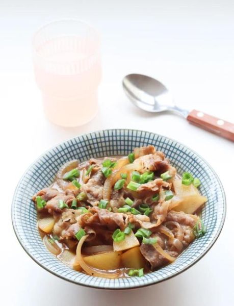 土豆炖肉片怎么做_土豆炖肉片的家常做法-第3张图片-山城妙识