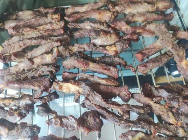 自制牛肉干烤箱温度和时间_牛肉干怎么烤不干柴-第2张图片-山城妙识