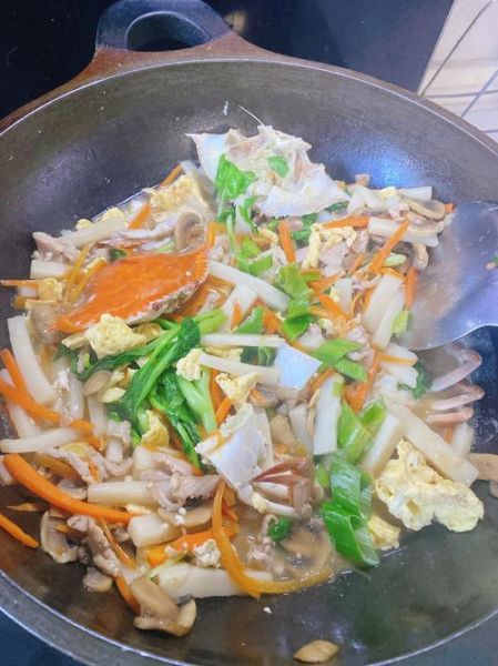 六月黄螃蟹炒年糕怎么做_六月黄炒年糕家常做法-第2张图片-山城妙识