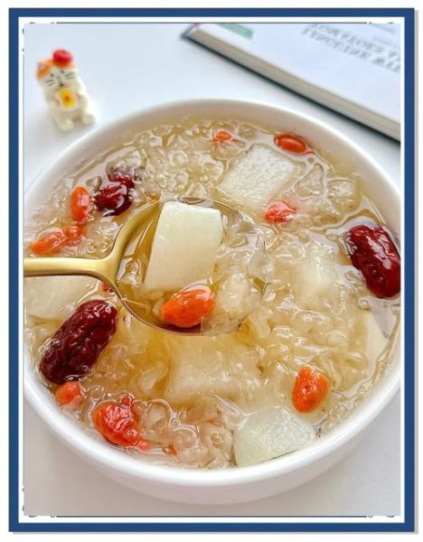 冰糖银耳汤的功效与作用_冰糖银耳汤可以天天喝吗-第3张图片-山城妙识 冰糖银耳汤的功效与作用_冰糖银耳汤可以天天喝吗-第3张图片-山城妙识