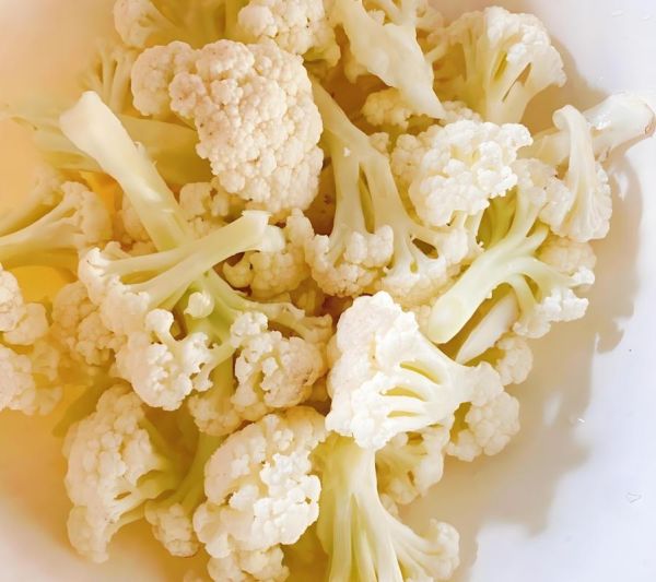 菜花焯水多长时间_菜花焯水几分钟口感最好-第1张图片-山城妙识