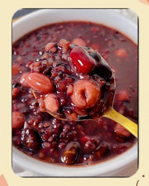 煮八宝粥放什么糖比较好_八宝粥用冰糖还是白糖-第1张图片-山城妙识