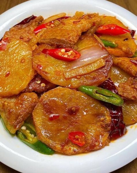 土豆怎么炒好吃_家常土豆片炒法-第1张图片-山城妙识