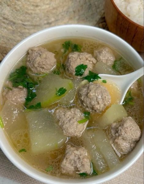 肉丸冬瓜汤怎么做好吃_冬瓜汤肉丸不腥的秘诀-第1张图片-山城妙识