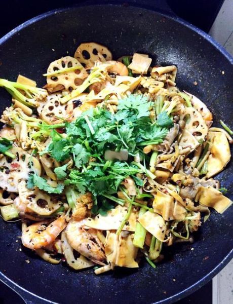 麻辣香锅怎么做好吃_家庭版麻辣香锅做法-第1张图片-山城妙识