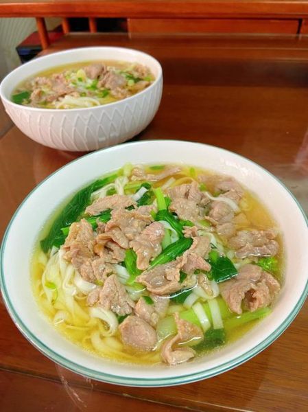 青菜汤面怎么做好吃_青菜汤面热量高吗-第1张图片-山城妙识