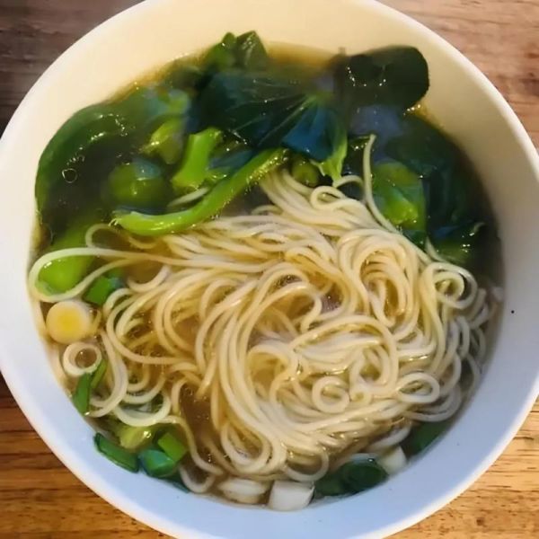 青菜汤面怎么做好吃_青菜汤面热量高吗-第3张图片-山城妙识