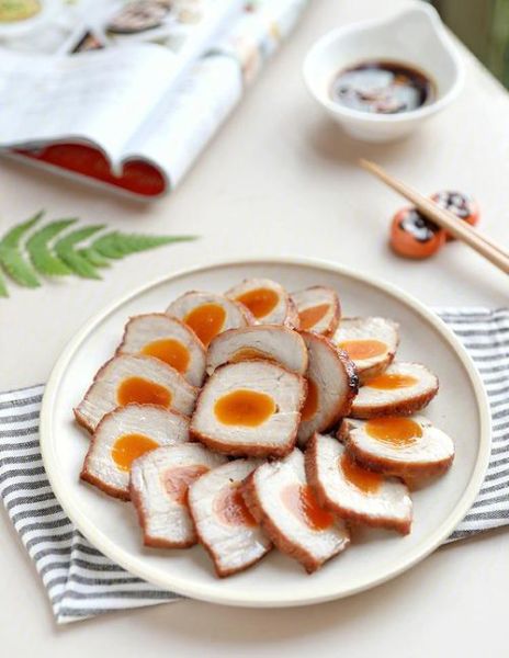 蛋黄叉烧肉怎么做_叉烧肉腌制配方-第1张图片-山城妙识