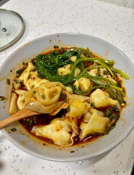 红油抄手怎么做才好吃_红油抄手做法窍门-第1张图片-山城妙识 红油抄手怎么做才好吃_红油抄手做法窍门-第1张图片-山城妙识