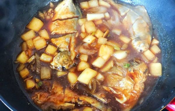 萝卜炖鱼的做法_萝卜炖鱼怎么做好吃-第3张图片-山城妙识 萝卜炖鱼的做法_萝卜炖鱼怎么做好吃-第3张图片-山城妙识