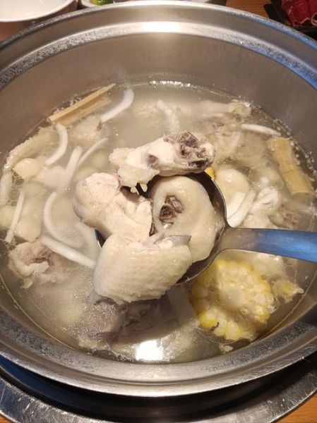 椰子鸡的做法正宗_椰子鸡用哪种椰汁-第1张图片-山城妙识 椰子鸡的做法正宗_椰子鸡用哪种椰汁-第1张图片-山城妙识