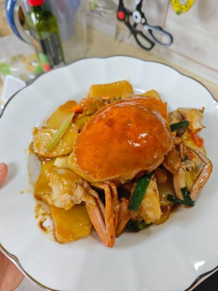 姜葱爆炒螃蟹怎么做_姜葱爆炒螃蟹用哪种蟹-第1张图片-山城妙识 姜葱爆炒螃蟹怎么做_姜葱爆炒螃蟹用哪种蟹-第1张图片-山城妙识