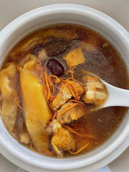 花胶和什么一起炖补气血_花胶炖什么最补气血-第3张图片-山城妙识