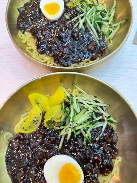 韩式炸酱面高清图片怎么拍_韩式炸酱面高清图片拍摄技巧-第1张图片-山城妙识