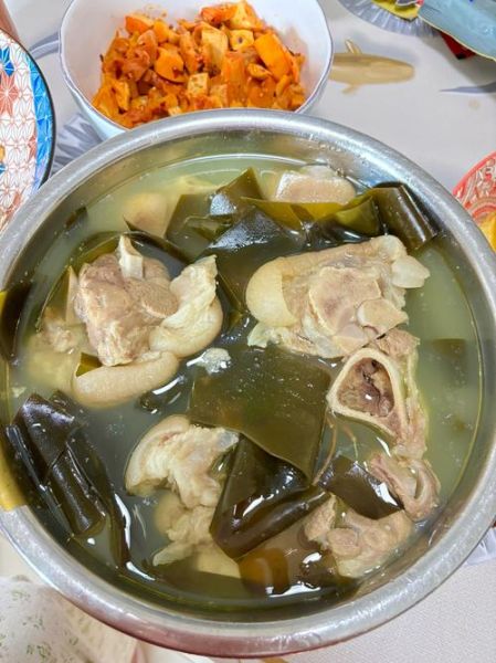 海带汤怎么做好吃又简单_海带汤的家常做法-第1张图片-山城妙识 海带汤怎么做好吃又简单_海带汤的家常做法-第1张图片-山城妙识