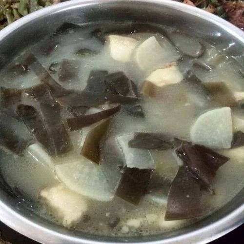 萝卜海带汤怎么炖好喝_萝卜海带汤的做法大全-第3张图片-山城妙识