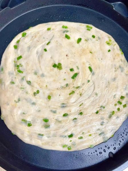 葱花千层饼怎么做又软又好吃_葱花千层饼怎么和面才松软-第1张图片-山城妙识 葱花千层饼怎么做又软又好吃_葱花千层饼怎么和面才松软-第1张图片-山城妙识