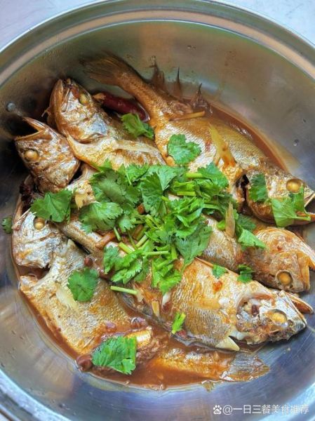 焖小黄花鱼的家常做法_怎么做好吃又入味-第1张图片-山城妙识