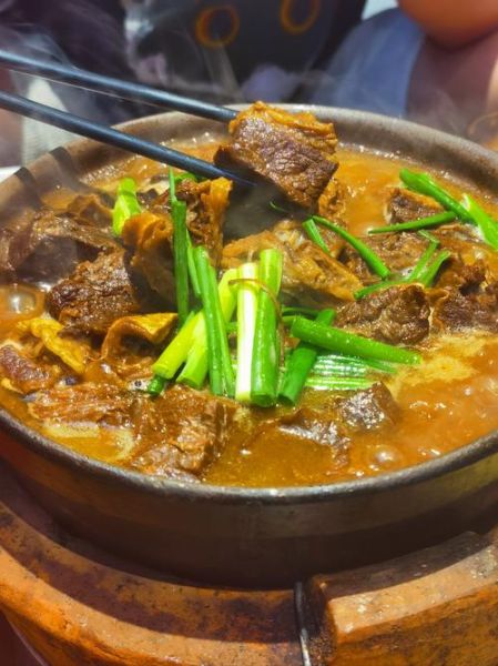 牛腩火锅怎么做_牛腩火锅汤底怎么熬-第1张图片-山城妙识 牛腩火锅怎么做_牛腩火锅汤底怎么熬-第1张图片-山城妙识