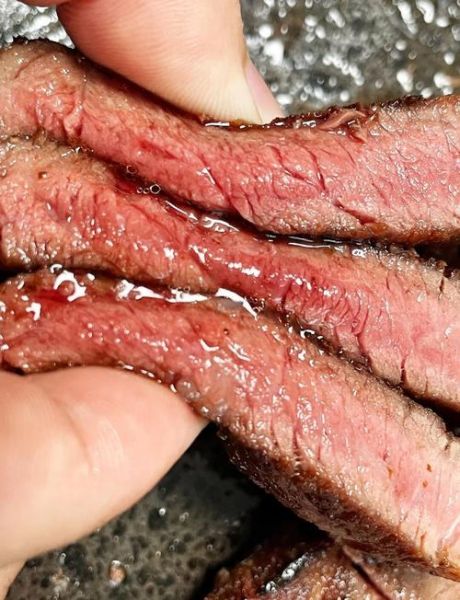 学做牛排视频教程_新手如何煎出完美牛排-第3张图片-山城妙识