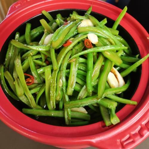 扁豆丝怎么炒好吃_扁豆丝焯水几分钟-第1张图片-山城妙识