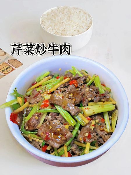 芹菜牛肉怎么炒好吃_芹菜炒牛肉的秘诀-第1张图片-山城妙识 芹菜牛肉怎么炒好吃_芹菜炒牛肉的秘诀-第1张图片-山城妙识