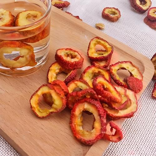 山楂片泡水喝能减肥吗_山楂片泡水减肥原理-第1张图片-山城妙识