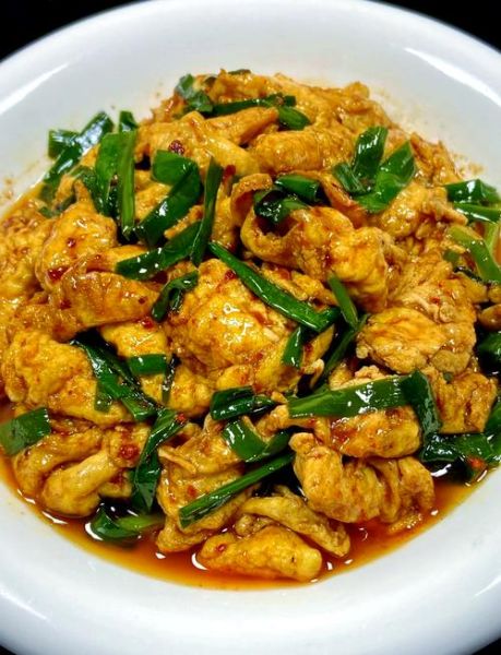 韭菜炒鸡蛋怎么炒好吃_韭菜炒鸡蛋的做法窍门-第1张图片-山城妙识