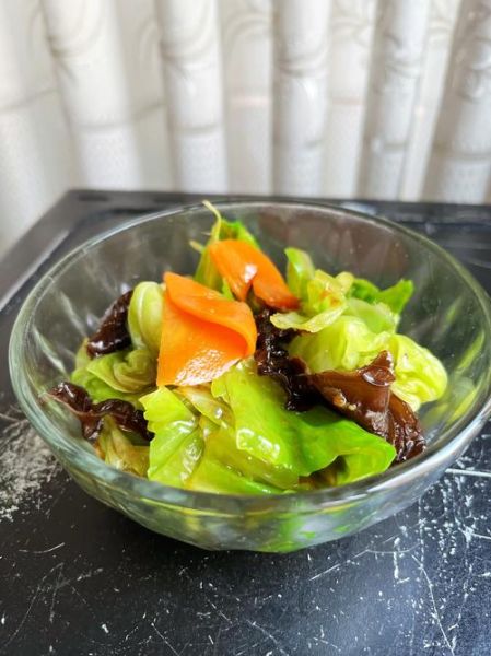 圆白菜凉拌怎么做好吃_圆白菜凉拌的做法大全-第1张图片-山城妙识