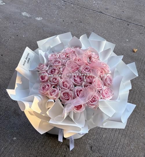 玫瑰花束图片大全_如何挑选适合场景的玫瑰-第3张图片-山城妙识 玫瑰花束图片大全_如何挑选适合场景的玫瑰-第3张图片-山城妙识