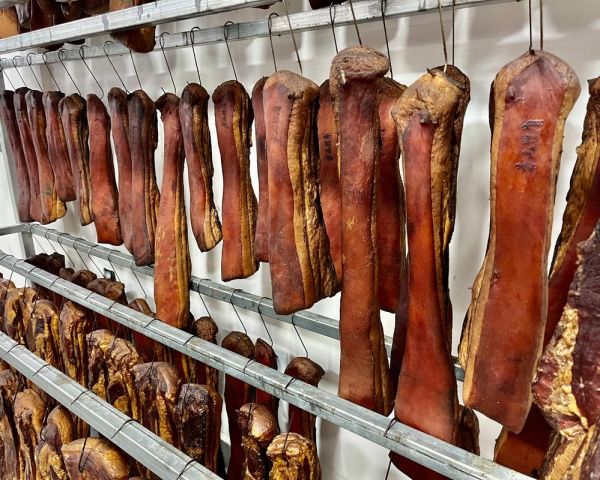 正宗酱腊肉怎么腌制_腊肉腌制多久才入味-第2张图片-山城妙识 正宗酱腊肉怎么腌制_腊肉腌制多久才入味-第2张图片-山城妙识