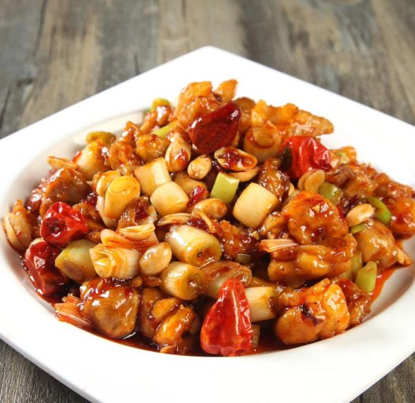 宫保鸡丁怎么做才正宗_正宗川菜宫保鸡丁的秘诀-第1张图片-山城妙识