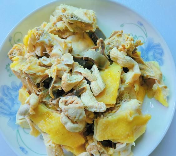 芡实鸡汤怎么煲_芡实鸡汤做法大全-第1张图片-山城妙识