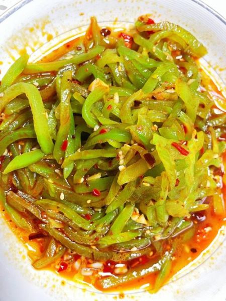 爽口莴笋丝怎么做好吃_莴笋丝凉拌技巧-第2张图片-山城妙识 爽口莴笋丝怎么做好吃_莴笋丝凉拌技巧-第2张图片-山城妙识