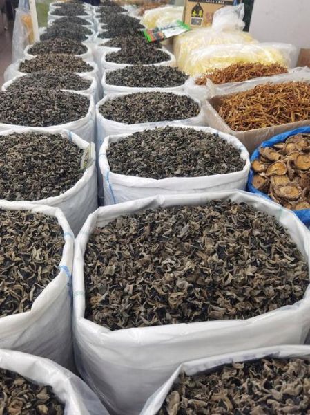 榛蘑菇多少钱一斤_榛蘑菇价格受哪些因素影响-第1张图片-山城妙识