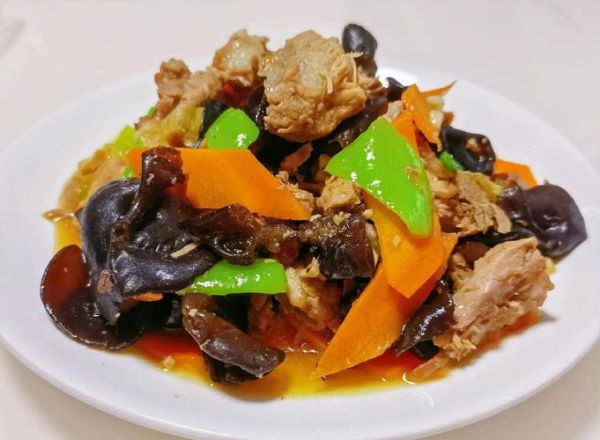 木耳肉片怎么炒才嫩_木耳肉片家常做法-第3张图片-山城妙识