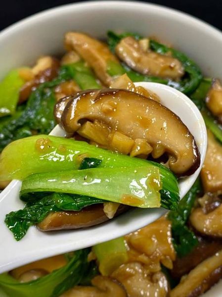 香菇油菜的营养价值_香菇油菜的功效与作用-第2张图片-山城妙识