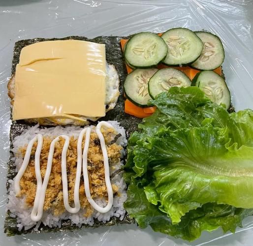 紫菜包饭的做法_紫菜包饭怎么卷不散-第1张图片-山城妙识