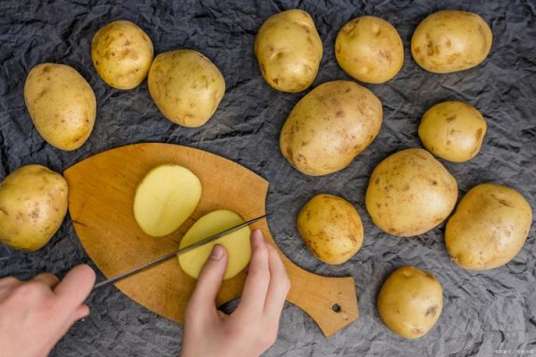 土豆煮多久会熟_土豆煮多久能熟-第2张图片-山城妙识 土豆煮多久会熟_土豆煮多久能熟-第2张图片-山城妙识