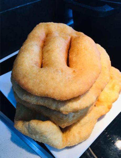 正宗炸油饼怎么做_正宗炸油饼配方比例-第1张图片-山城妙识