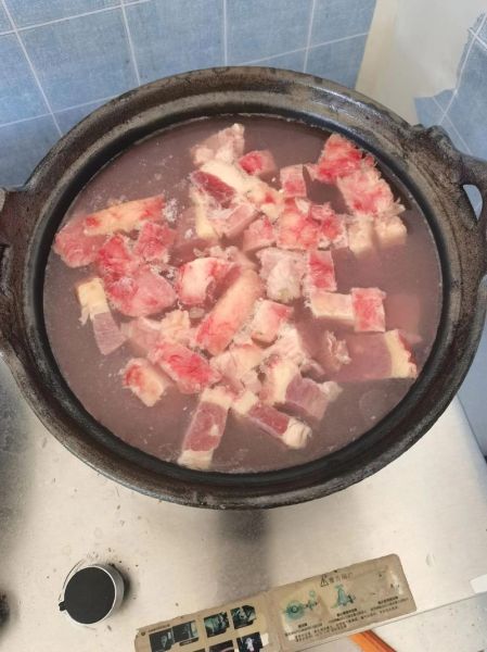 牛肉炖柿子的做法_家常牛肉炖柿子怎么做-第2张图片-山城妙识